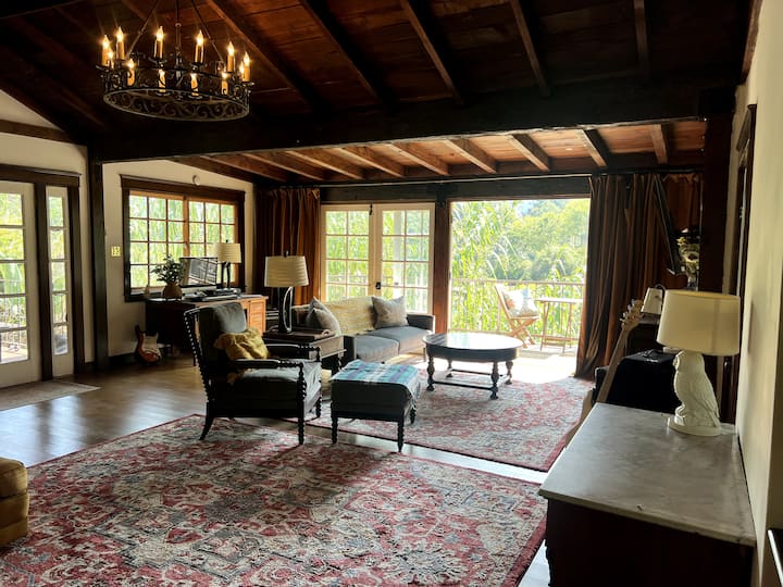 Laurel Canyon Treehouse - West Hollywood, CA