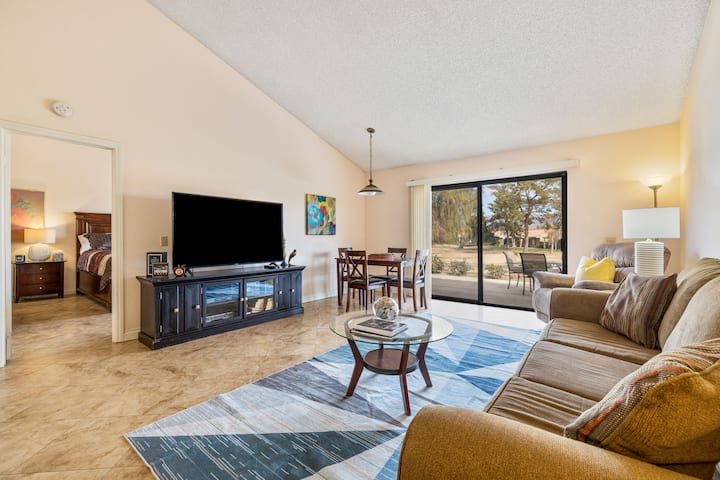 Picklers And Golfers Paradise! - Palm Desert, CA