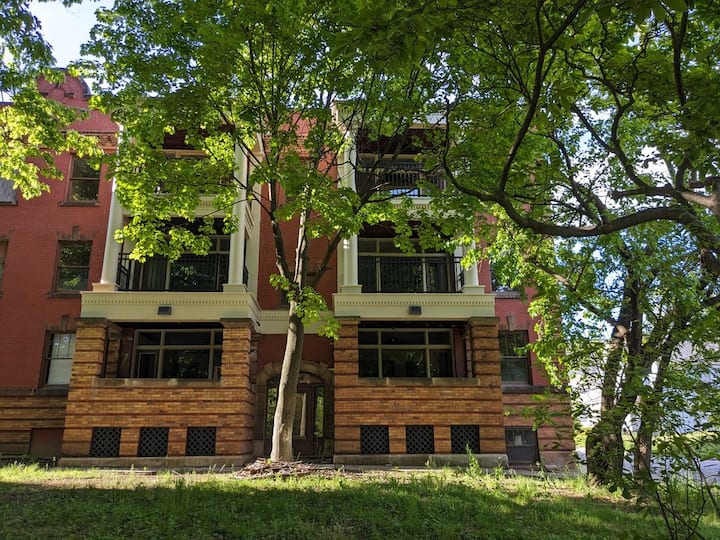 Switzer Apartments Near Cleveland Clinic & Cwru - Cleveland