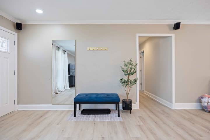 Mid-century Retreat|pool•hottub•game Room•nintendo - Columbus, GA
