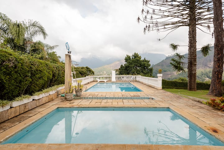 Paraíso Na Serra! Aconchegante Casa Com 4 Suítes. - Teresópolis