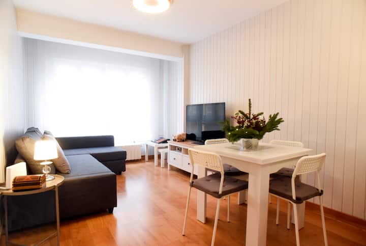 Encanto Puertochico: Céntrico Y Con Netflix Gratis - Santander, Spain