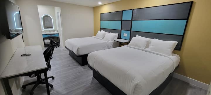 2 Queen Beds Suite Non-smoking | Hotel Avenida - Victorville, CA