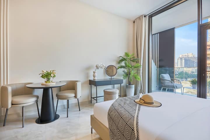 Elegant Studio Apartment | Lusail Residence | Jvc - Dubai