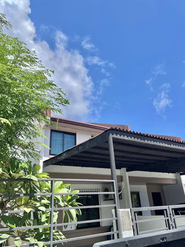 Aldea Homes 2 Storey Apartment - Sibulan