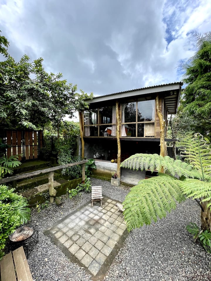 Serene 1 Br Private Loft With Lake View - Indonésie