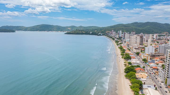 Quarto Em Porto Belo! - Porto Belo