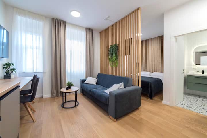 Modern Hatz Accommodation For 8 People ,Citycenter - Zagreb
