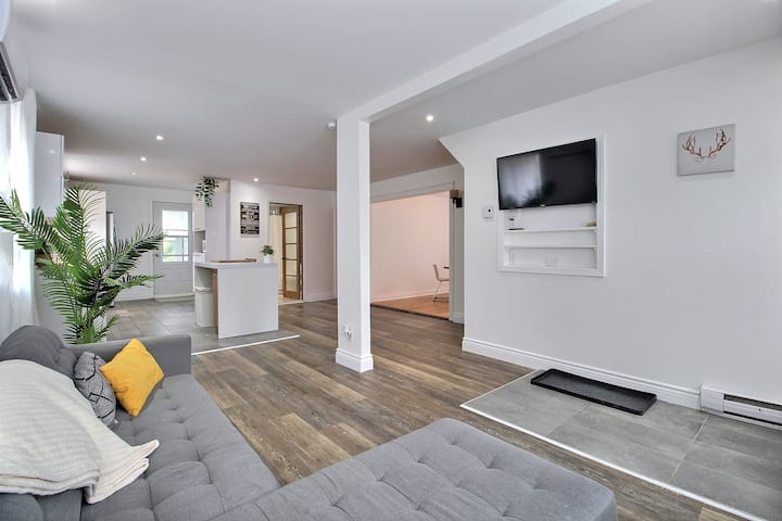 Maison 3 Chambres Avec Cour - Longueuil