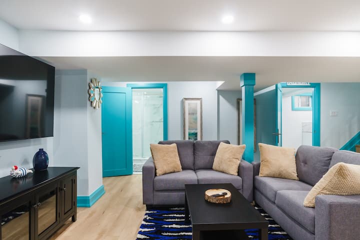 Breezy Beach Vibes At Villa Tina - Barrie