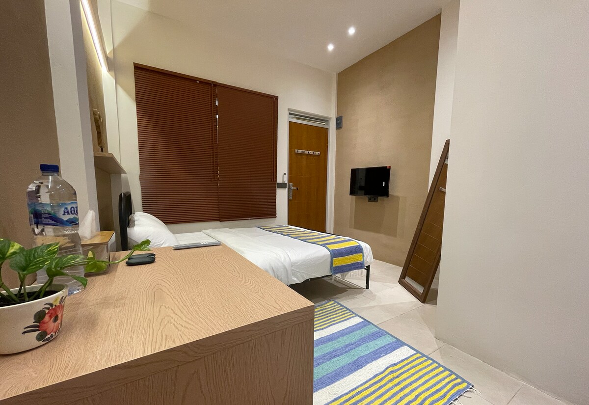 Setiabudi Terrace - Room 4 - Guesthouses for Rent in Cidadap, West Java ...