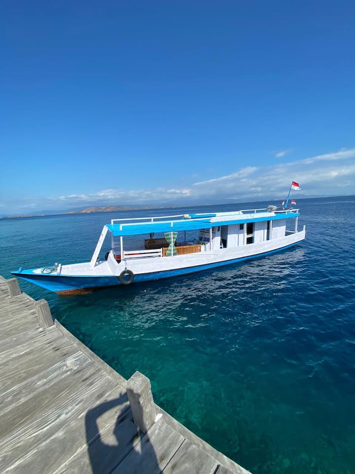 Dailly Komodo & Snorkling Trip - Slow Wooden Boat - Labuan Bajo