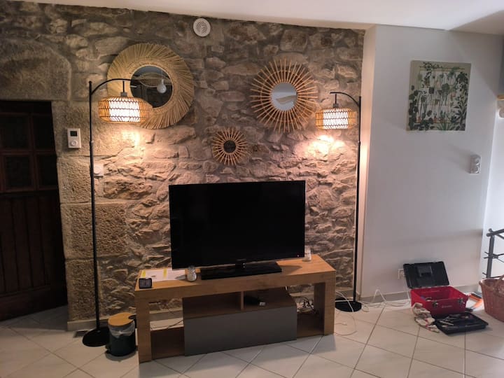 La Petite Maison Dans Les Bois - Lac de Maury