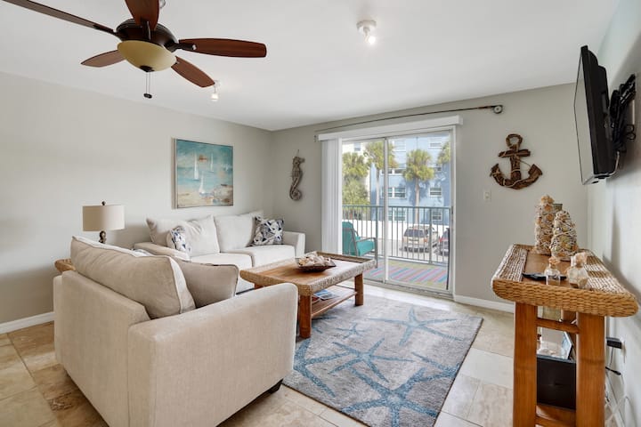 Dunedin Causeway Honeymoon/caladesi Pool 211 - Dunedin, FL