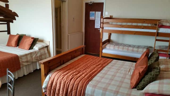 Sea View Family Room In The Sands Hotel (Room 10) - Lytham St Annes