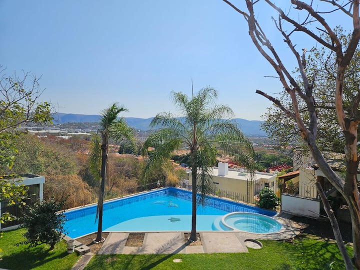 Casamiradorburgos • Gran Alberca Ahora Climatizada - Temixco