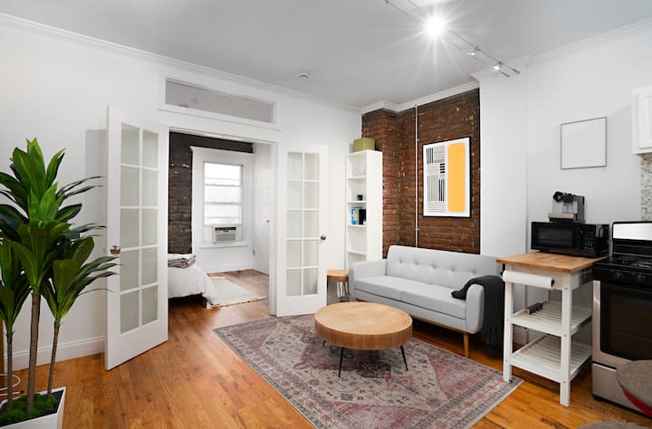 1 Bedroom Apt In East Village - New York City