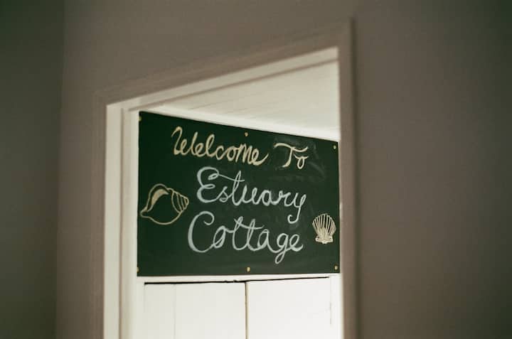 Estuary Cottage - Cosy Cottage On The Stour - Essex
