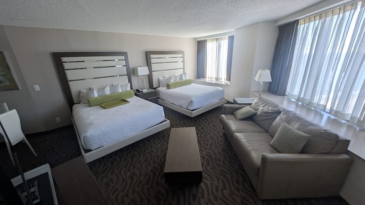 Spacious Ocean Front Condo - Atlantic City, NJ