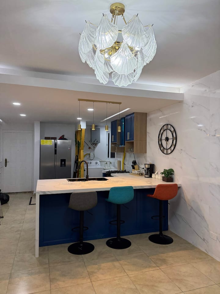 Amplio Apartamento Estilo Europeo - Panama City