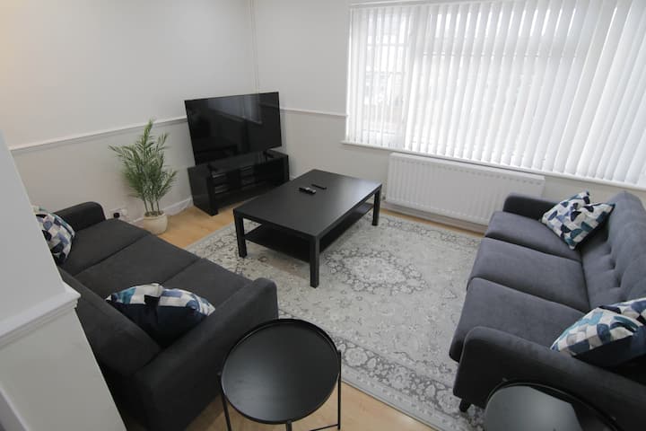 3bed Central Flat - Free Parking - Royal Leamington Spa