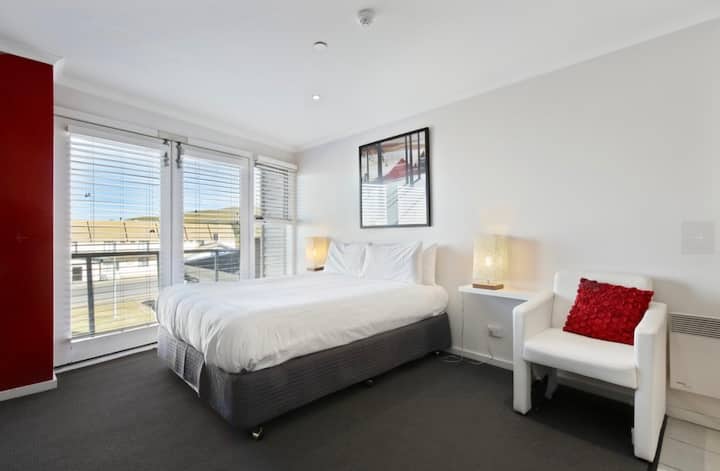 White Crystal 112 - Mount Hotham