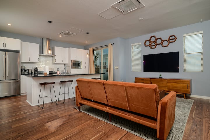 Modern Villa In Downtown Sac - Sacramento