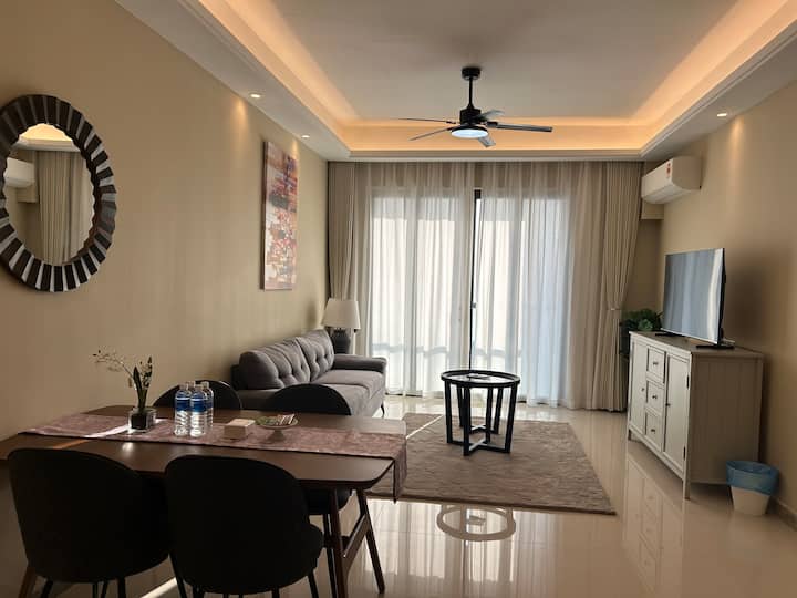 R&f 2r2b Lovely Style Seaview Hanlin&wanli - Johor Bahru