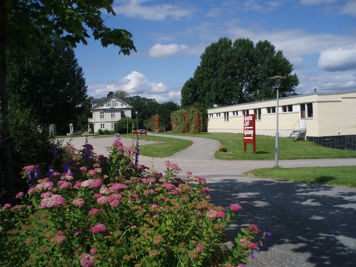 Naturnära Boende Med Sjöutsikt - Nora