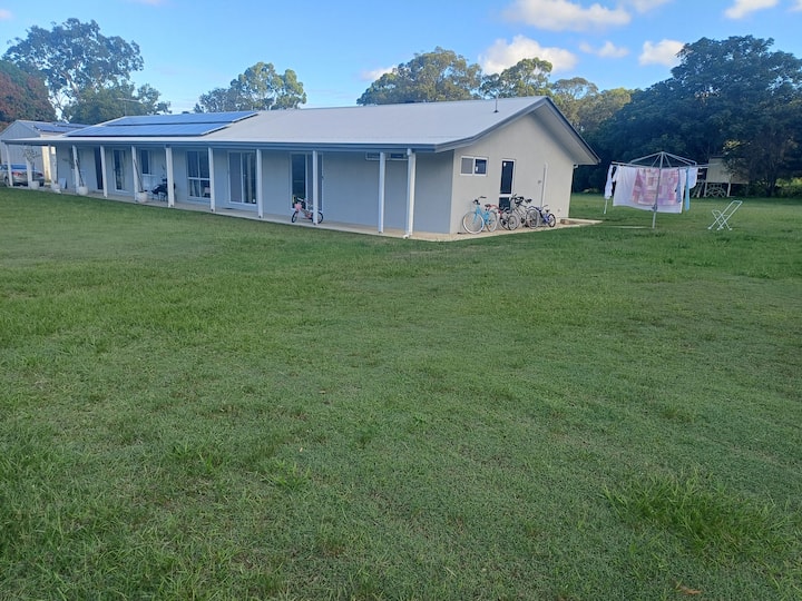 Country Feel Escape In Brisbane - Redcliffe