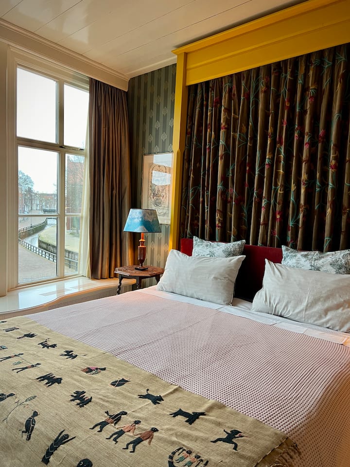 Gentle Canal Room - Makkum