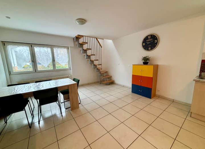 Cosy Duplex Apartment - Basel
