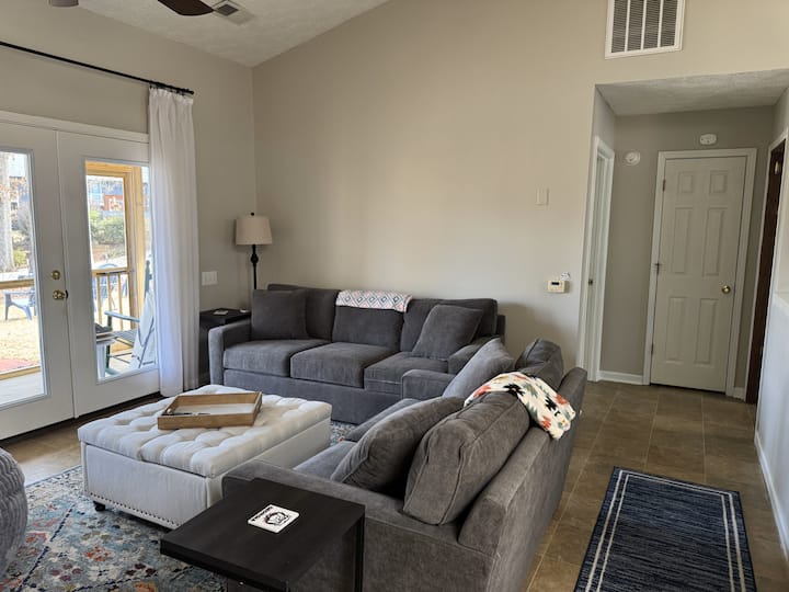 Cannon Lake Retreat - Milledgeville, GA