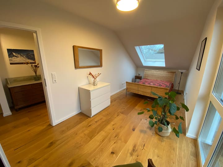 Gemütliches Zimmer – Eigenes Bad - Bergheim