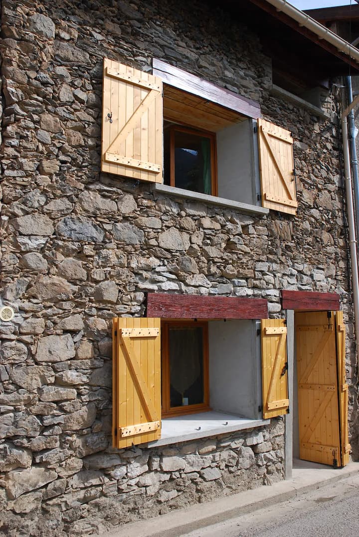 Location Jolie Grange à Auzat - Auzat