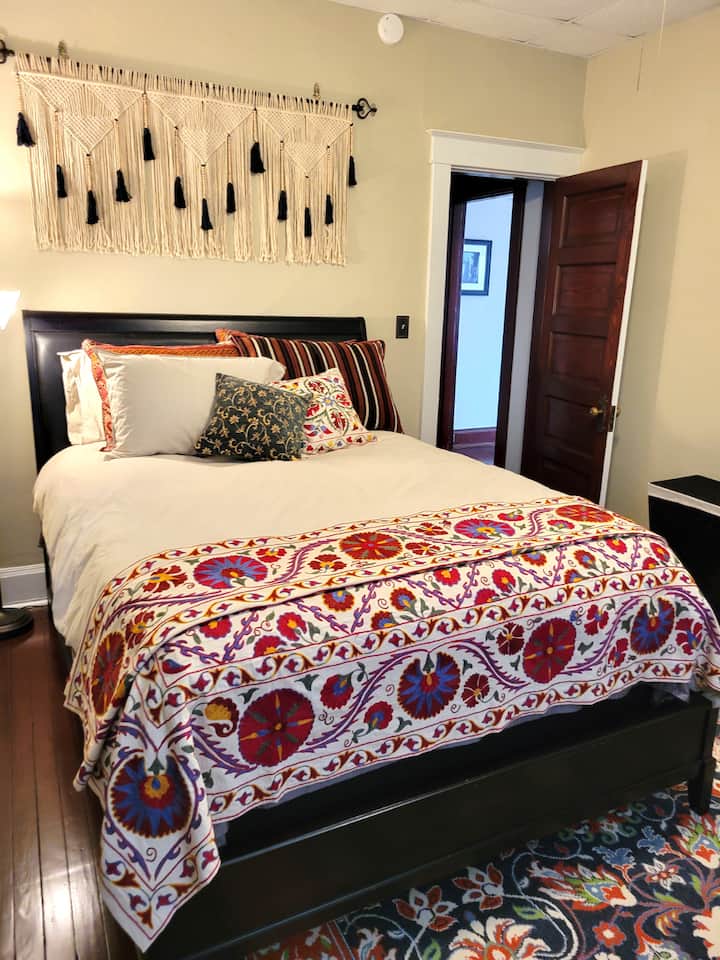 1 Bdrm- Perfect Short Term Nurse/ Corporate Rental - Cincinnati, OH