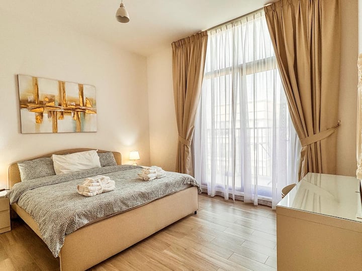 Elegant 2br Apt | Maryam Island | Partial Sea View - Sharjah