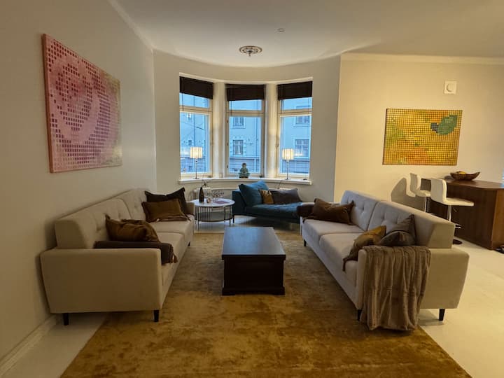 Tyylikäs Jugend-asunto 70 M2 Etu-töölössä - Helsinki