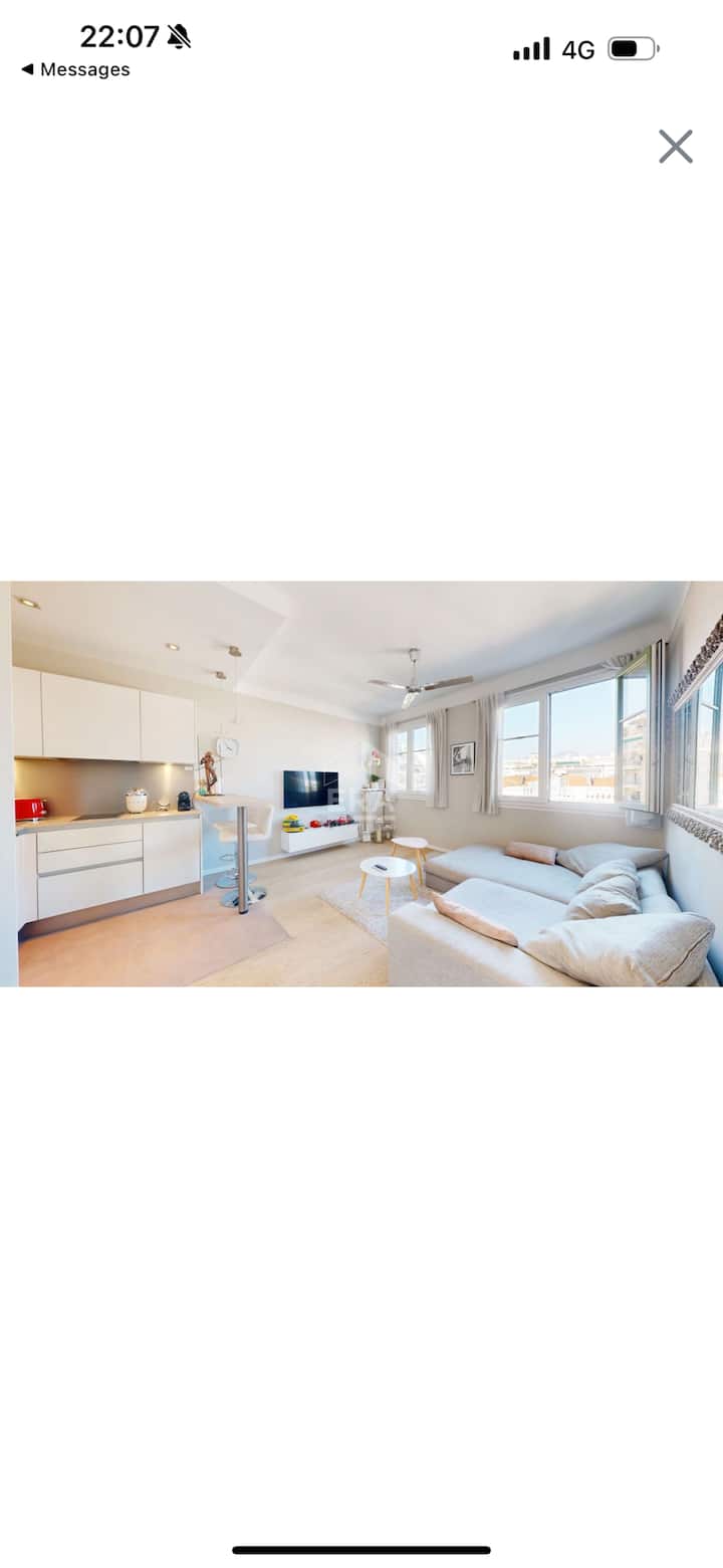 Joli 2 Pièces Fleurs Gambetta - Nice