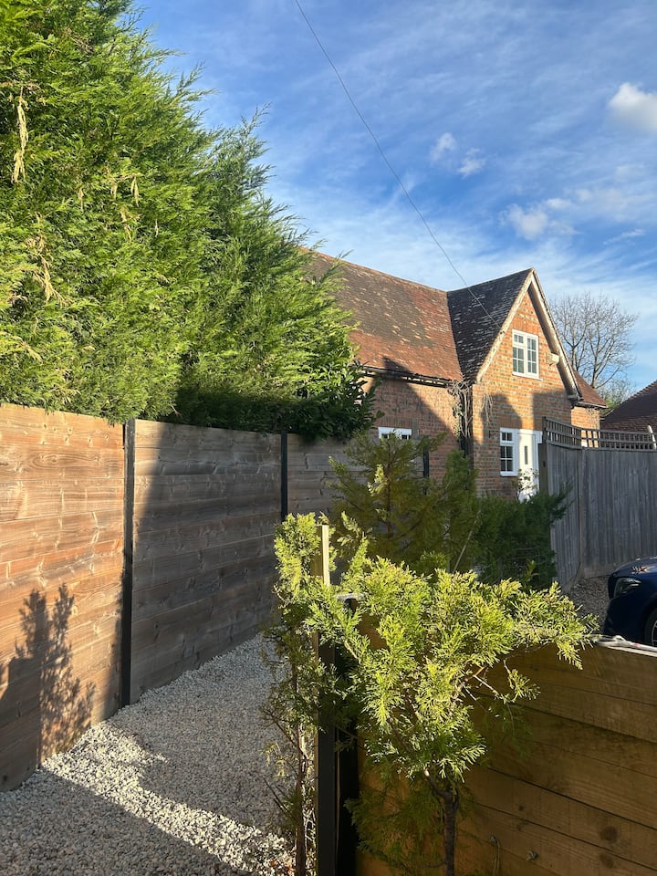 A Lovely 3 Bed Cottage In Kent - Cranbrook