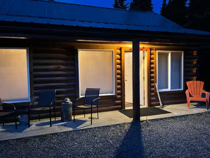 Alaska Red Fish Lodge 2 Bedroom Furnished Cabin #1 - Sterling, AK