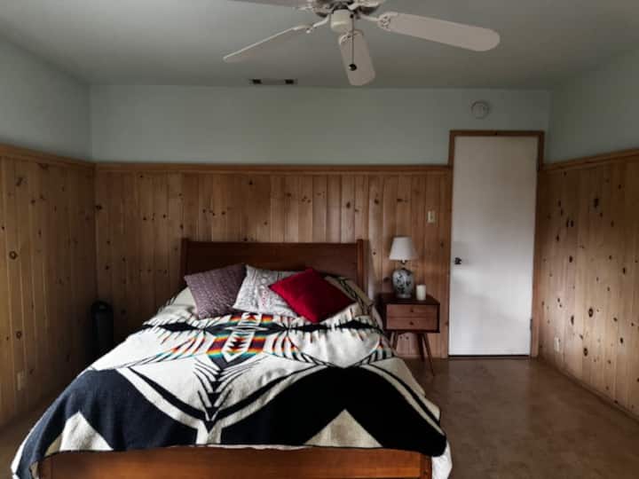 Cozy Mountain Getaway - Guest Suite - Grass Valley, CA