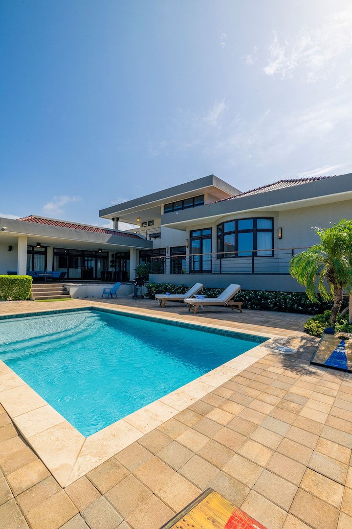 5br W/ Balcony & Views | La Colina 11 By Bocobay - Aruba