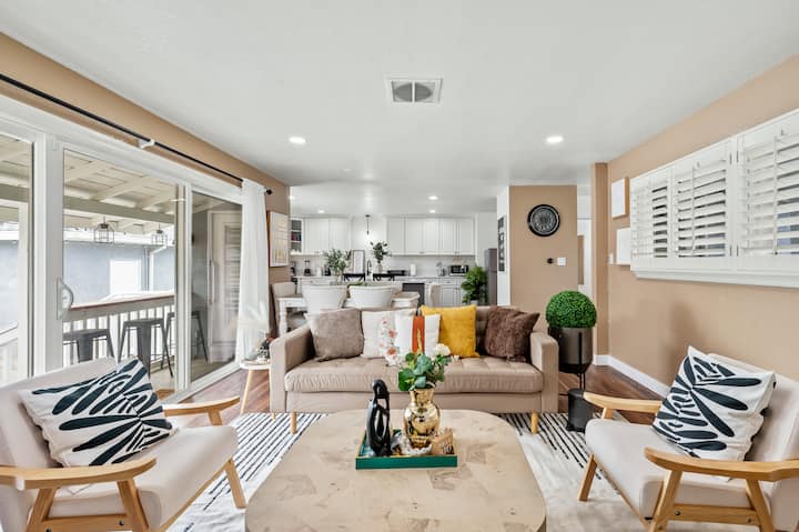 Modern 3br Getaway With Pool Near Ontario Airport - Claremont, CA