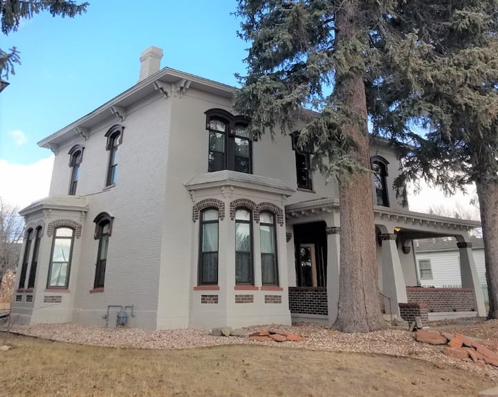 Parlour Apt In Historic Mansion - Cheyenne Frontier Days