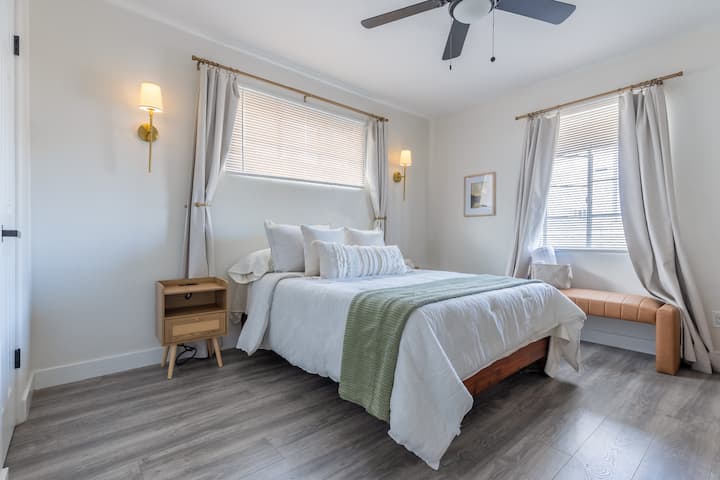 Relaxing Stay, Modern Comfort In Phx - Phoenix, AZ