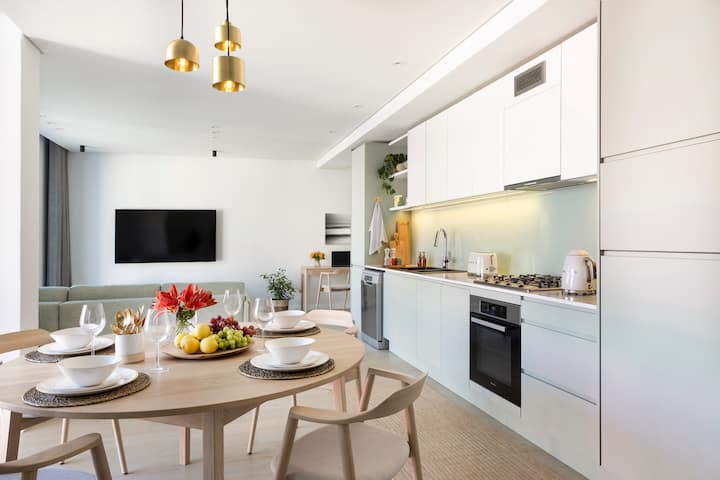 Serviced Apartment Near V&a Waterfront And Cticc - Cape Town