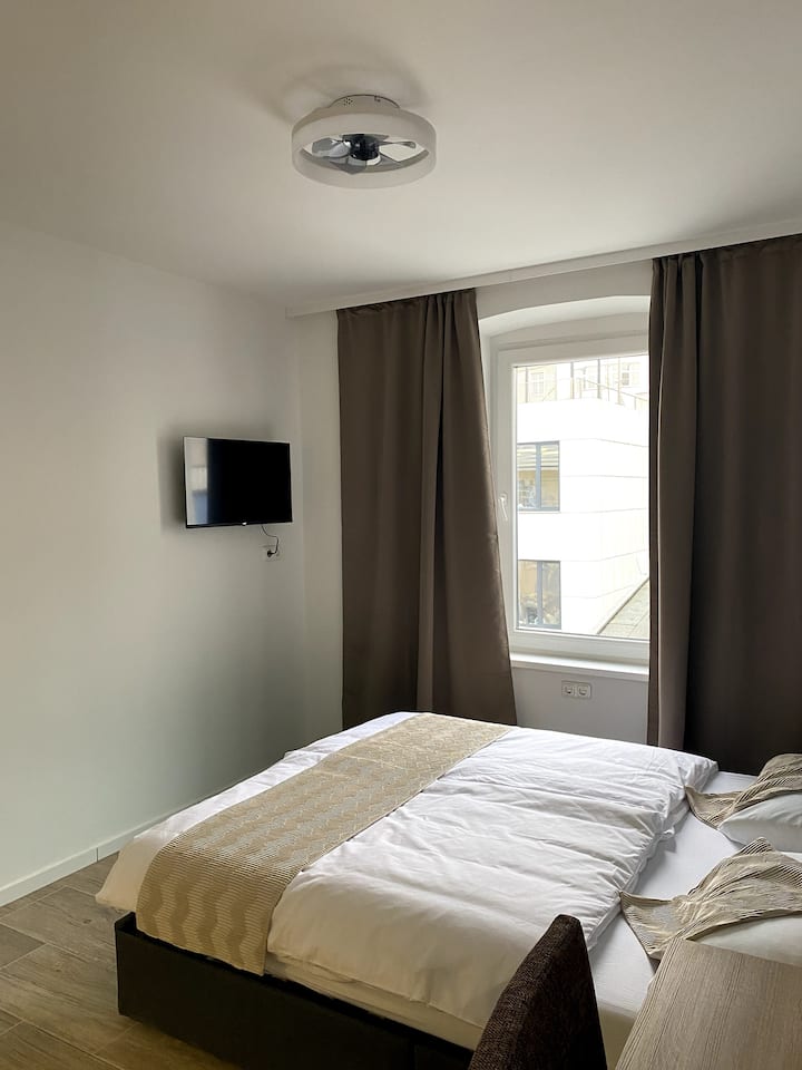 Fünfbettzimmer (5 Einzelbetten) - Linz