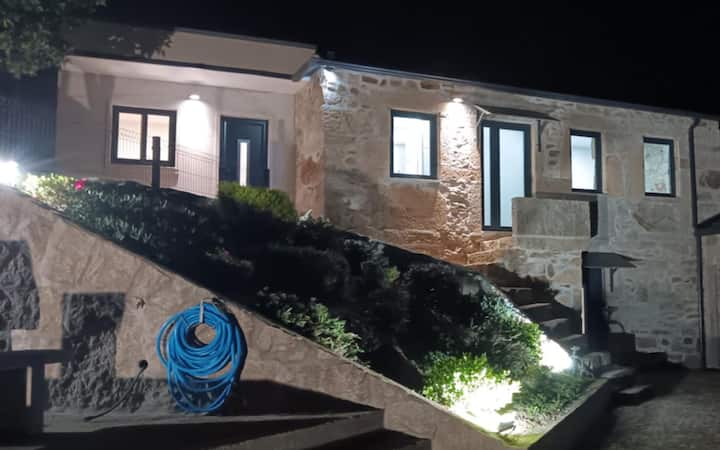 Os Paizinhos Do Arrujo - Castelo de Paiva