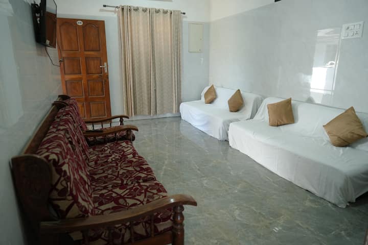 1 Bh Ac Room -Amani Homestay - Murdeshwar